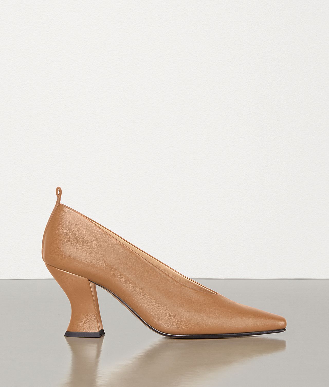 Jennifer Lawrence Wore Bottega Veneta Almond Pumps | Who What Wear