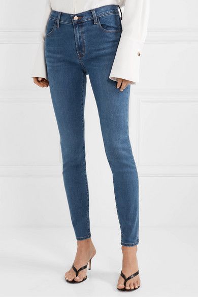 Charlize Theron Wore the Skinny Jeans With a Cult Following | Who What Wear