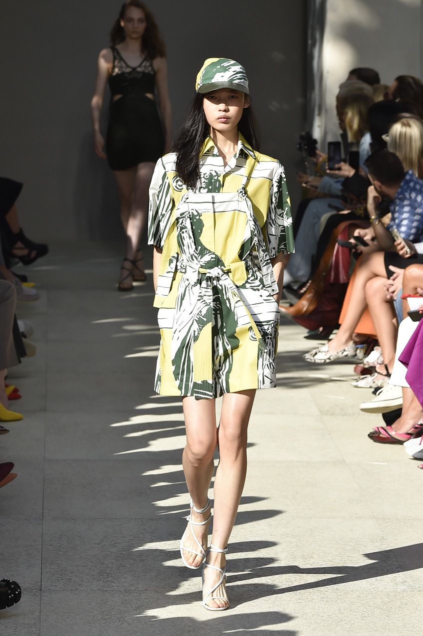 EmRata Is Already Wearing Spring's Baseball Cap Trend | Who What Wear