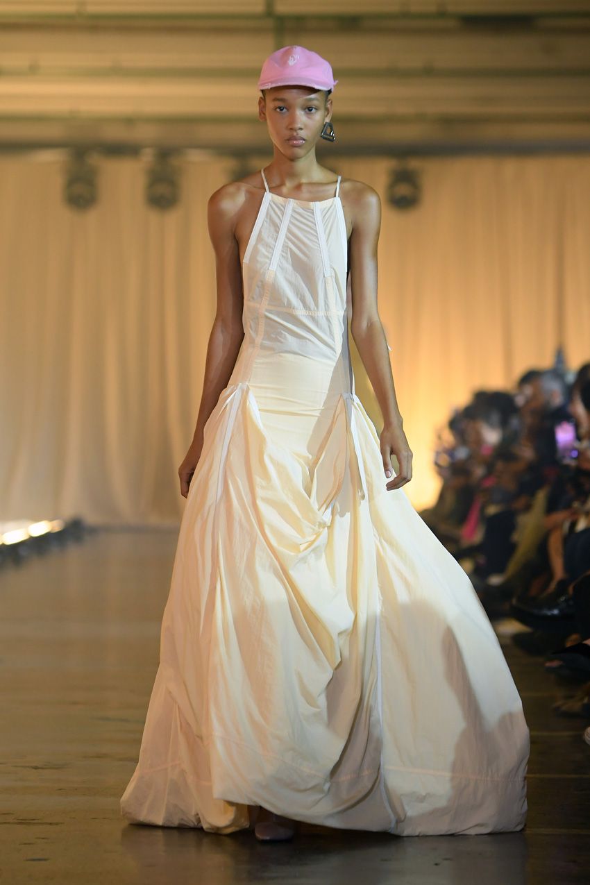 EmRata Is Already Wearing Spring's Baseball Cap Trend | Who What Wear