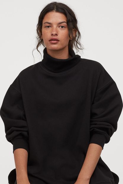 The 22 Best Cheap Travel Clothing Items For Flying | Who What Wear