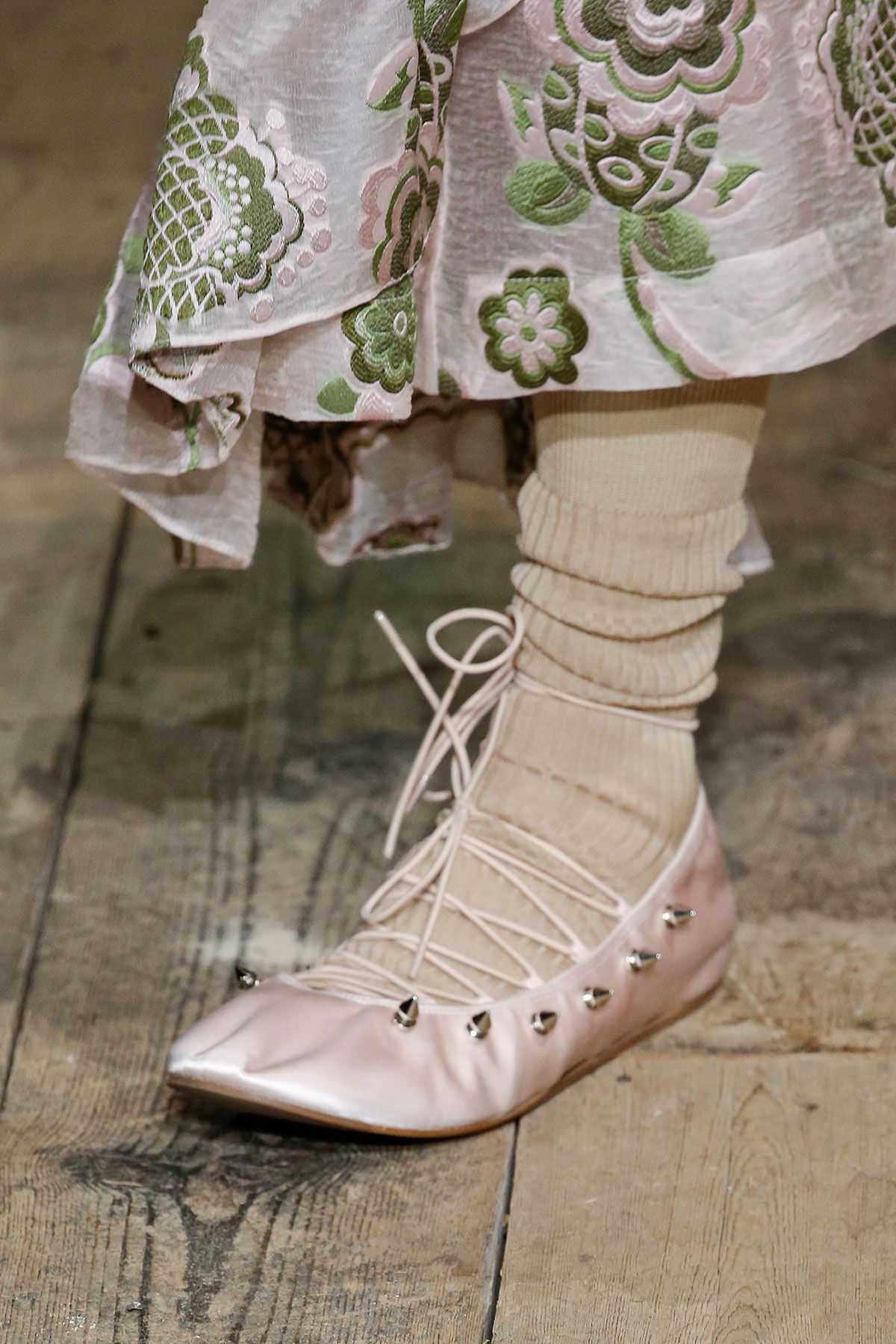 5 New Flats Trends That Are on the Rise in 2020 | Who What Wear