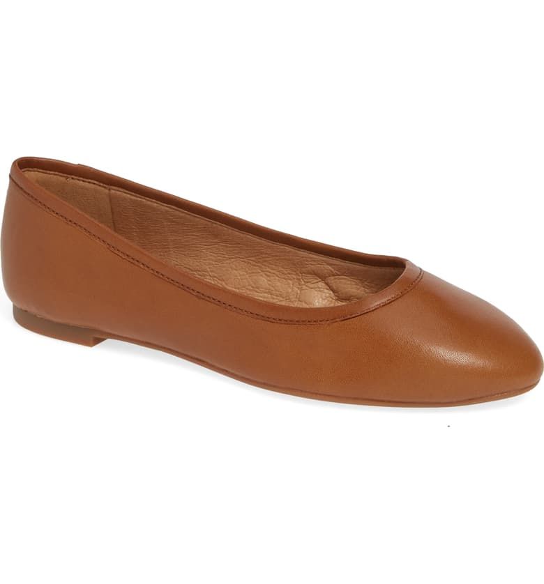 5 New Flats Trends That Are on the Rise in 2020 | Who What Wear