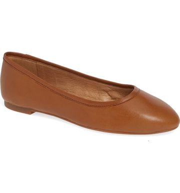 5 New Flats Trends That Are on the Rise in 2020 | Who What Wear