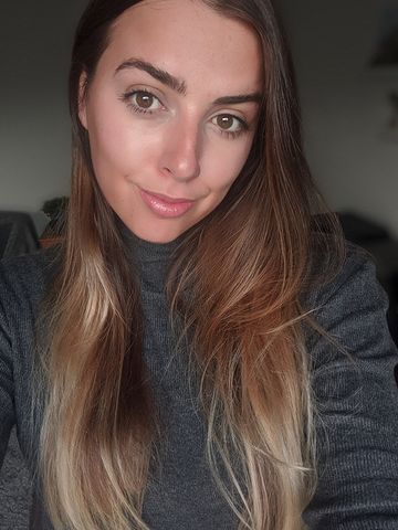 Dark Circles? Becca Under-Eye Corrector Is Here to Help | Who What Wear