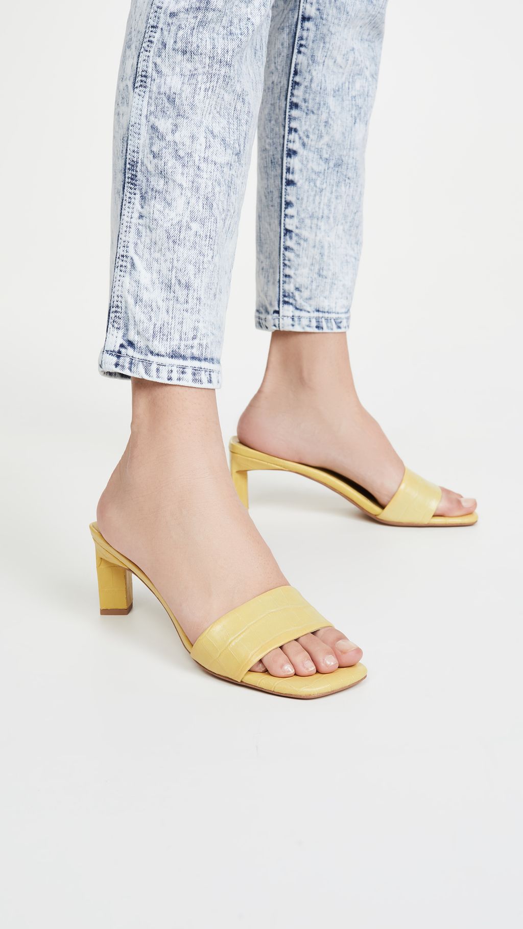 14 New Sandals That Will Sell Out Before March | Who What Wear