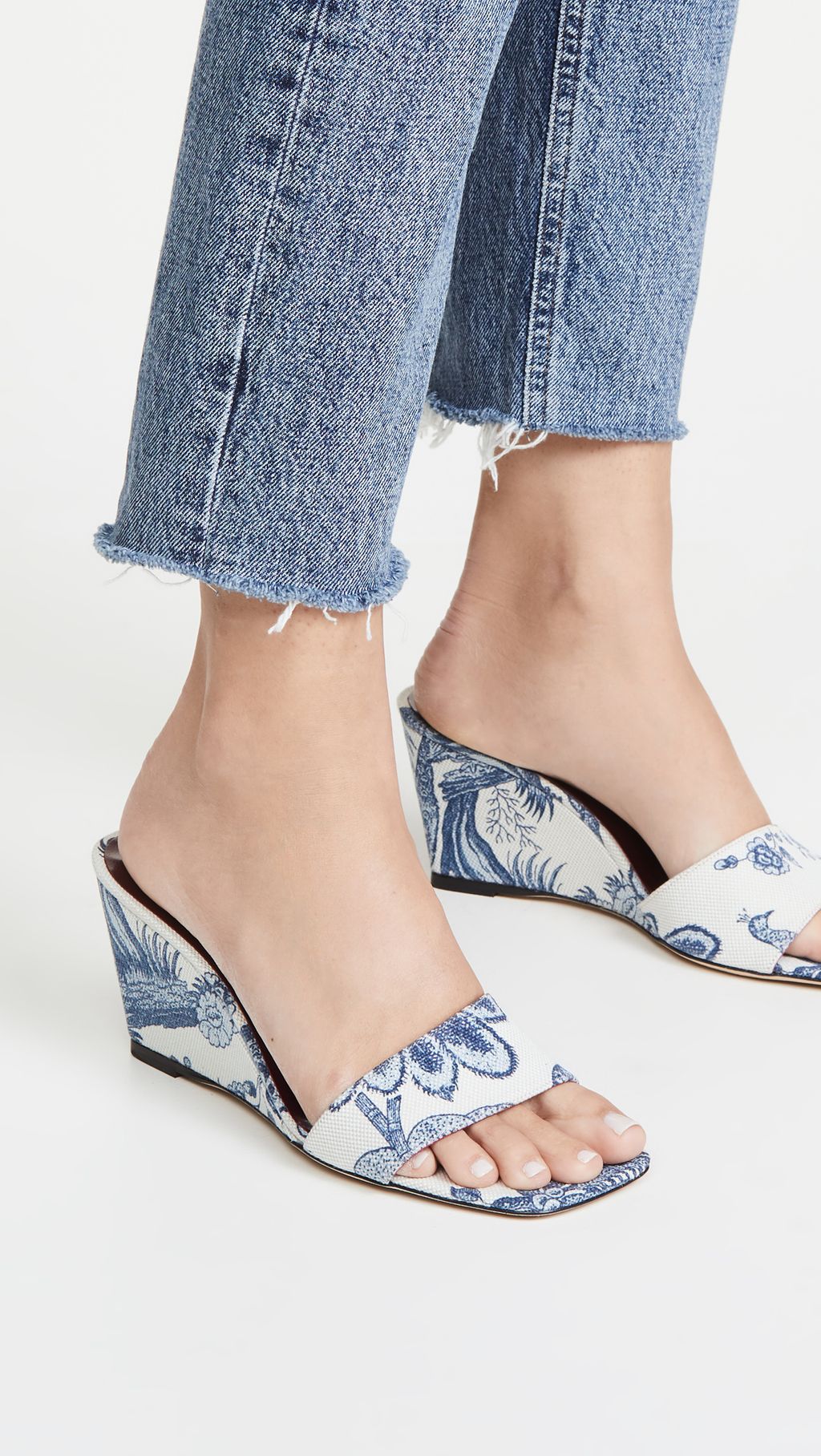 14 New Sandals That Will Sell Out Before March | Who What Wear