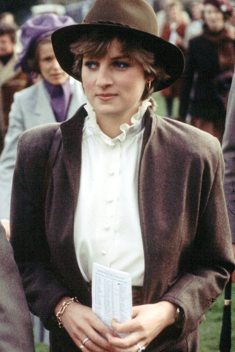 The Best Princess Diana–Inspired Pie-Crust-Collar Blouses | Who What Wear