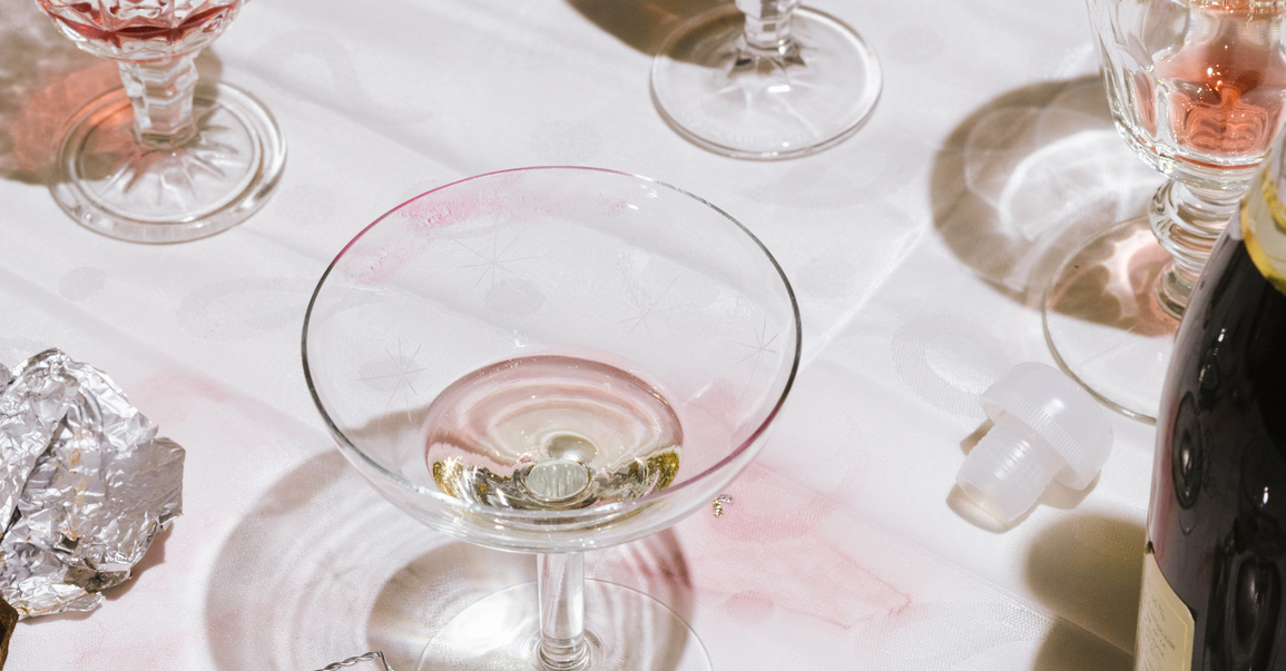 This Is What Happens to Your Skin When You Drink Alcohol | Who What Wear