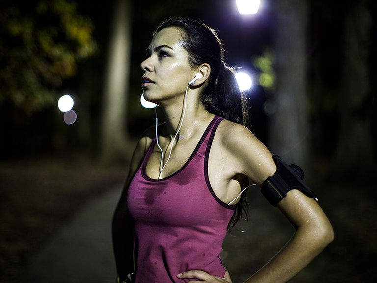Is It Bad to Work Out at Night? A Trainer Explains | Who What Wear