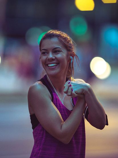 Is It Bad to Work Out at Night? A Trainer Explains | Who What Wear