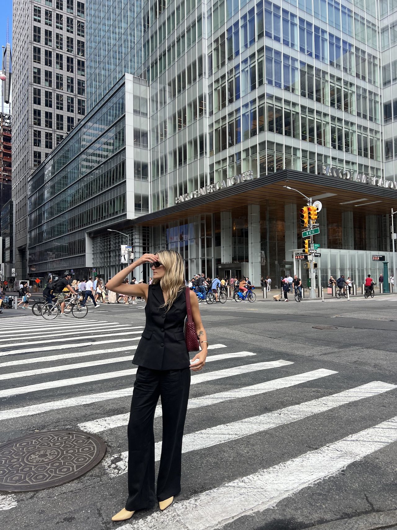 4 Ways to Style Business-Casual Officewear in a Chic Way | Who What Wear