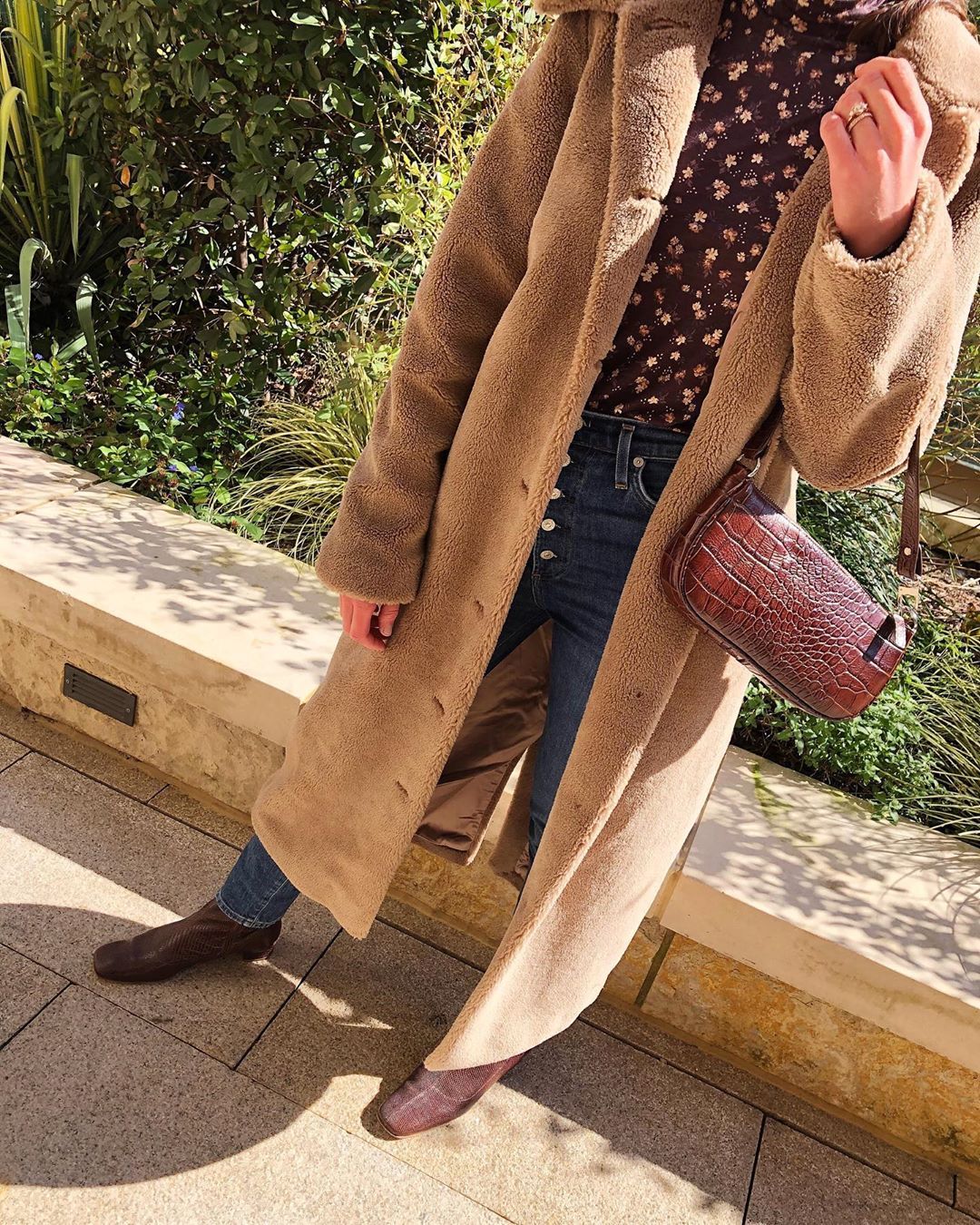 9 Basic Outfits That Are Easy to Throw Together | Who What Wear