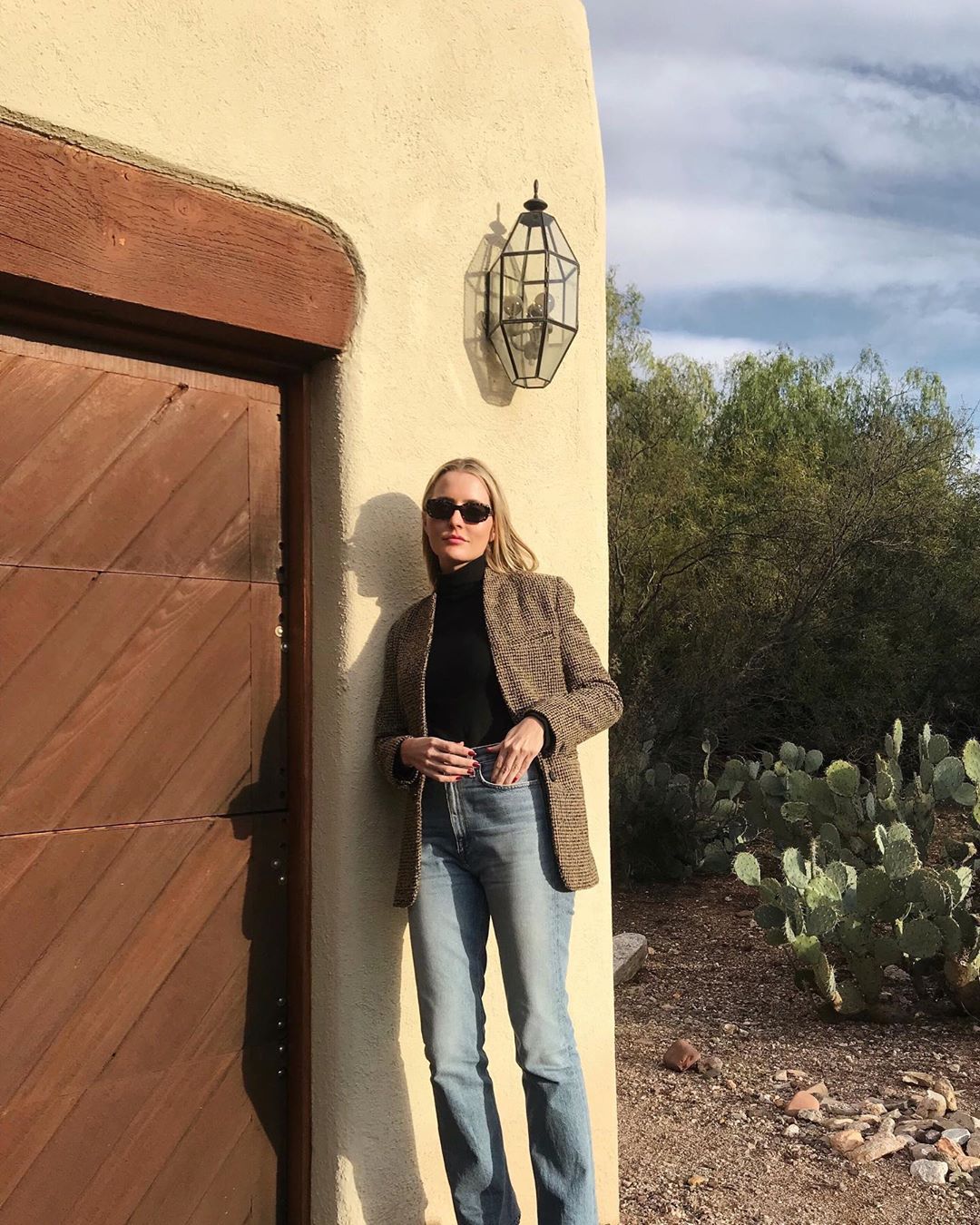 9 Basic Outfits That Are Easy to Throw Together | Who What Wear