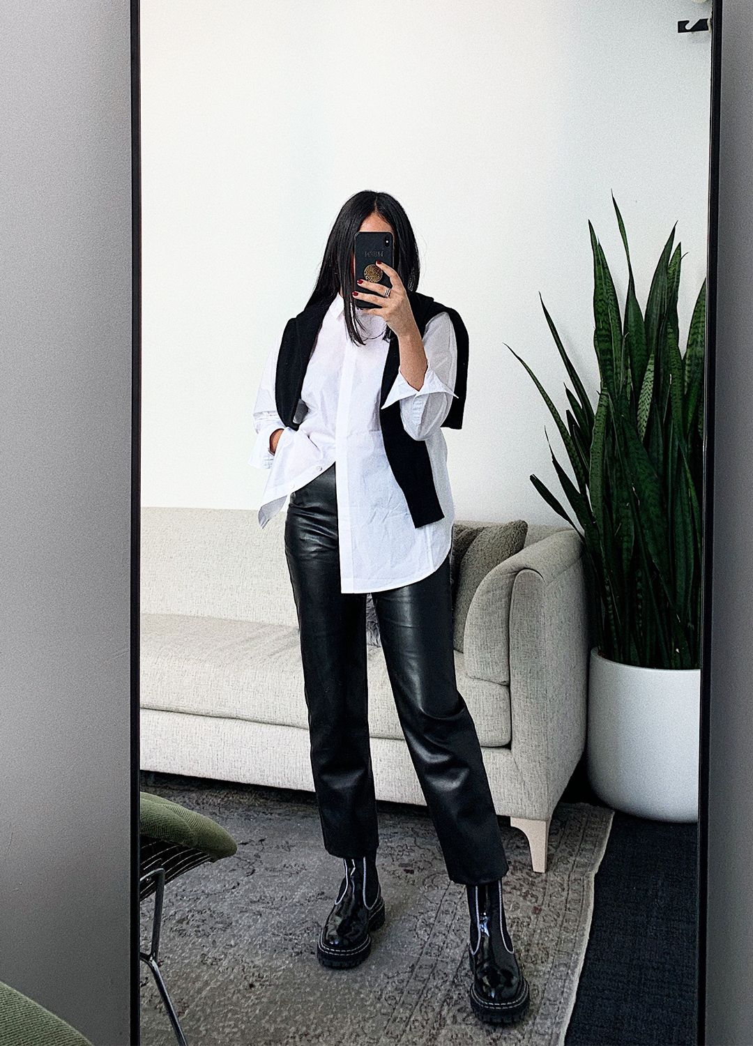 9 Basic Outfits That Are Easy to Throw Together | Who What Wear