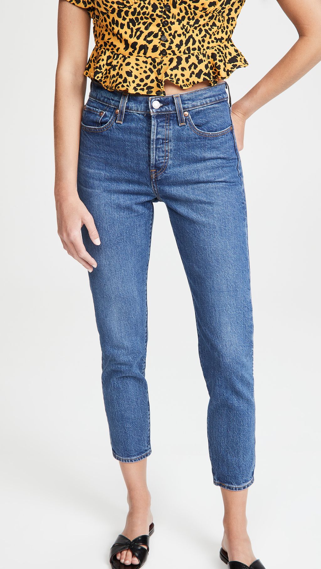 9 Basic Outfits That Are Easy to Throw Together | Who What Wear