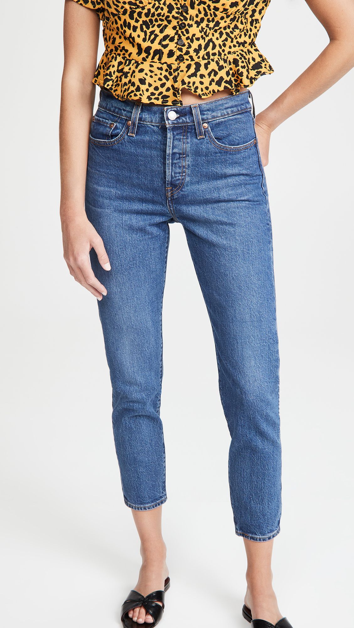 9 Basic Outfits That Are Easy to Throw Together | Who What Wear