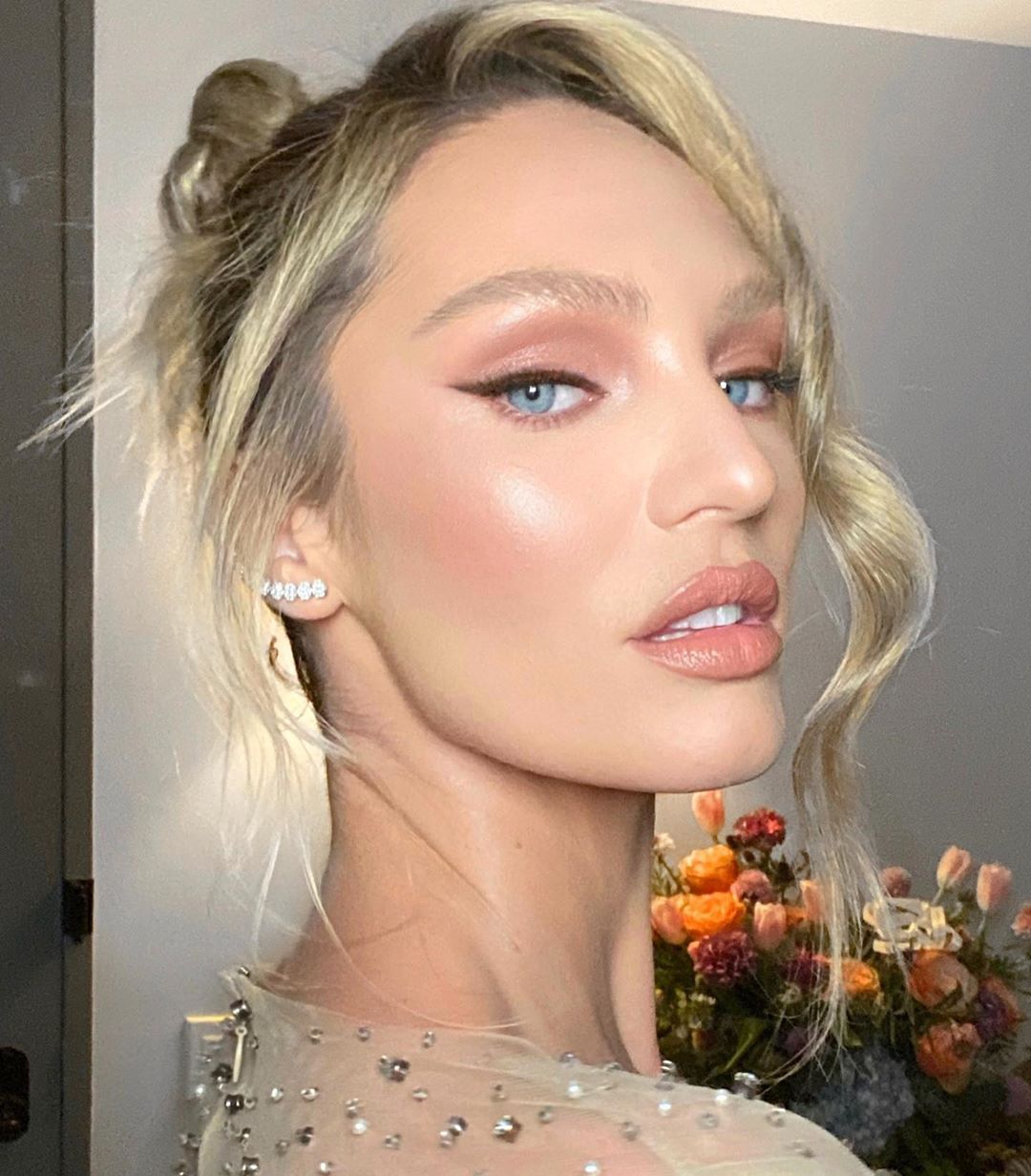 The 5 Best Spring Hair Colors for Light Eyes | Who What Wear