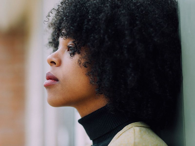 How to Cope With Loneliness, According to Experts | Who What Wear