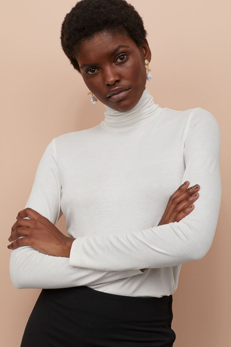 The 17 Best Wardrobe Basics We Can't Stop Repeating | Who What Wear