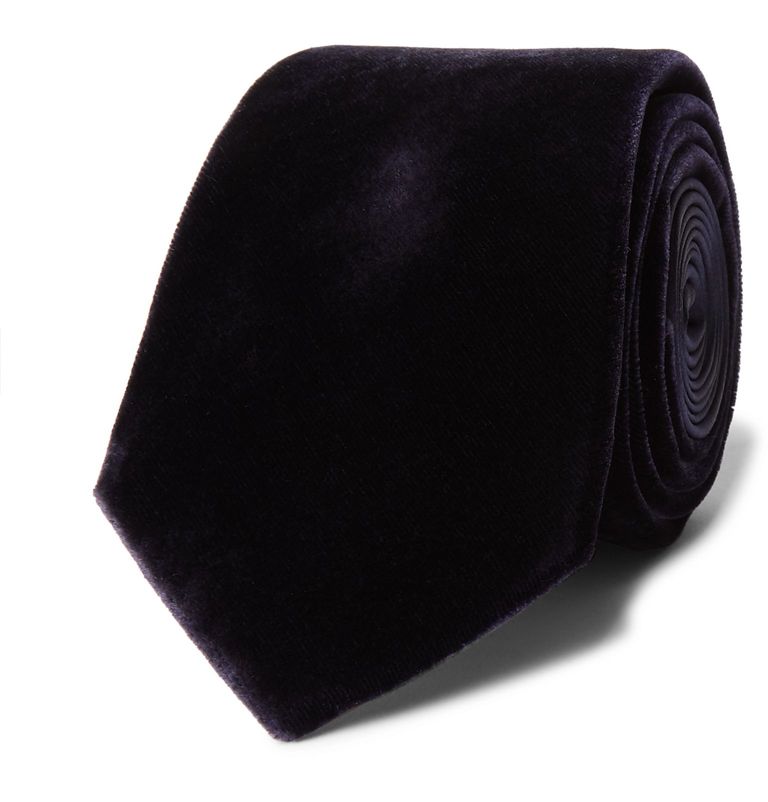 Ties Are 2020's Newest Trend—Here's How to Wear It | Who What Wear