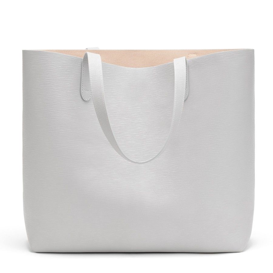 Jessica Alba Wore the Work Tote That Meghan Markle Loves | Who What Wear