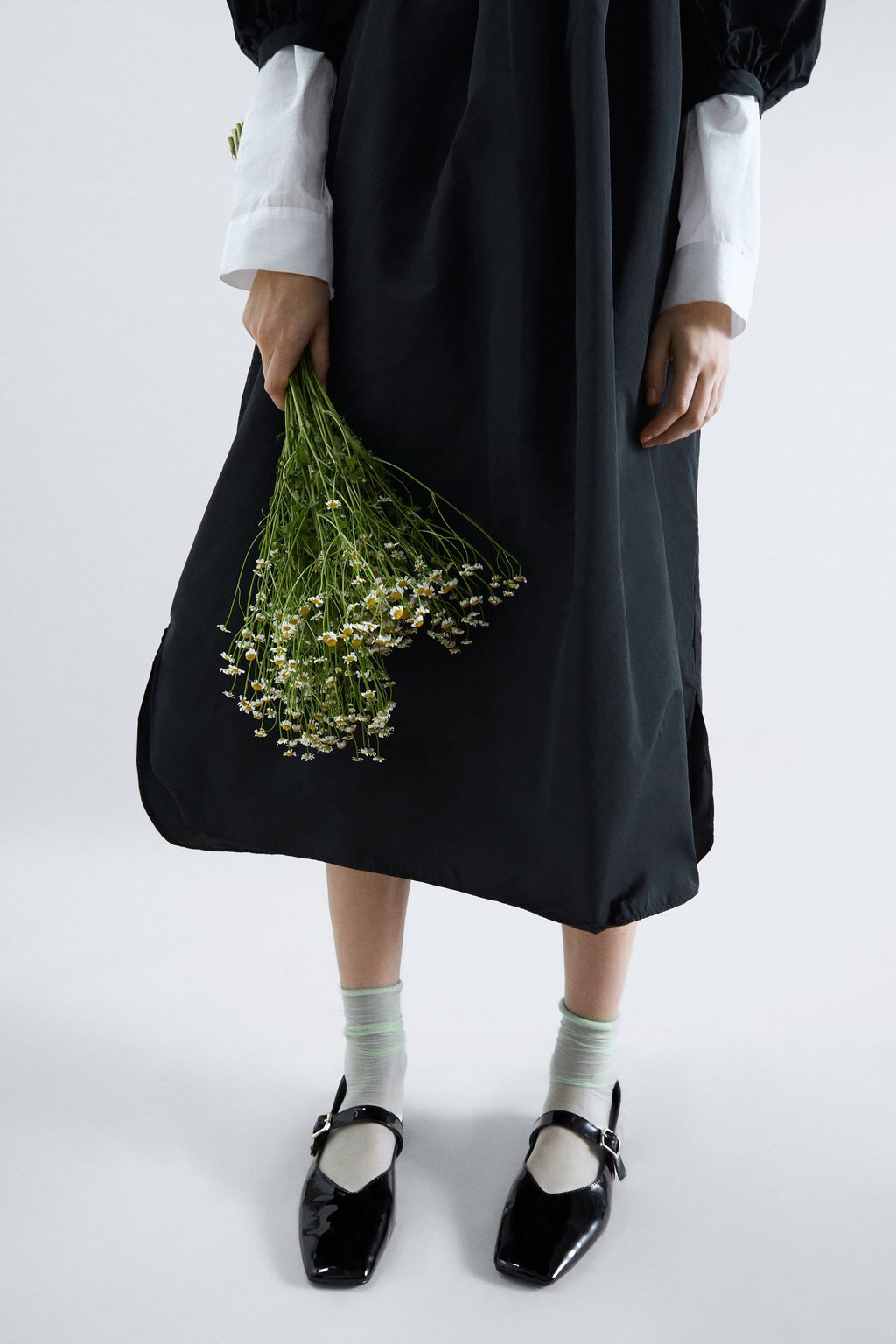 Square-Toe Flats Are Trending—These Are the 21 Best | Who What Wear