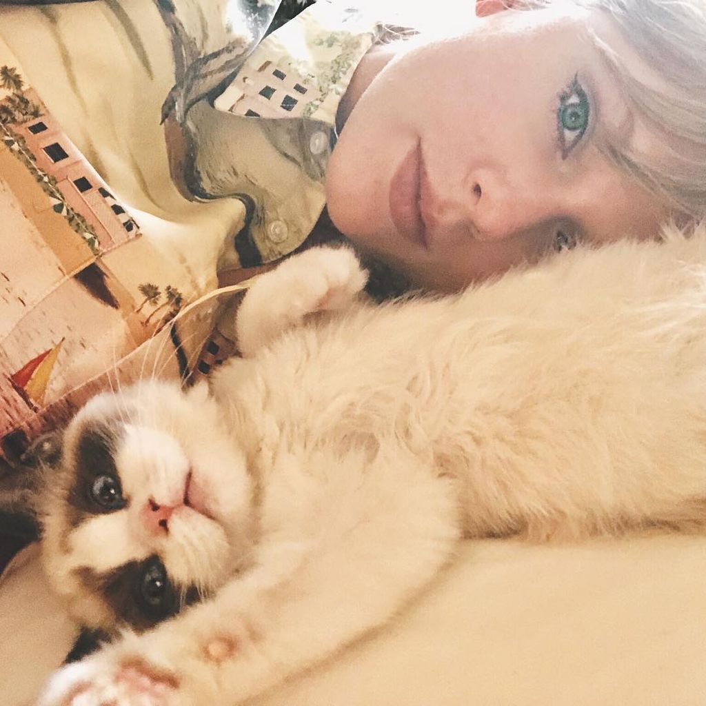 42 Photos of Celebrities and Their Pets | Who What Wear