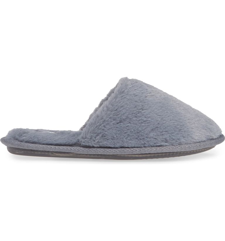 The 25 Best Slippers for Women That Are Cute and Cozy | Who What Wear