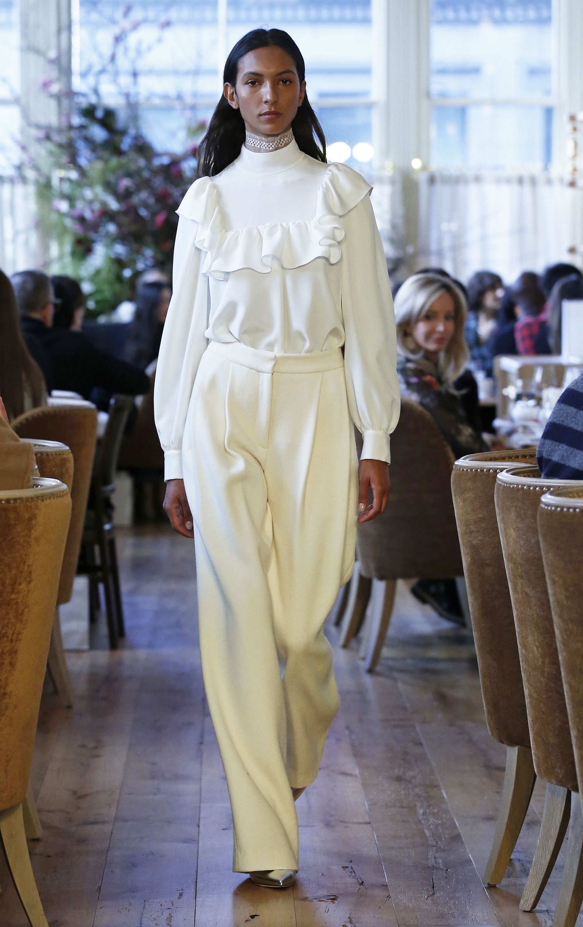 9 Off-White Outfits That Capture 2020's Biggest Color Trend | Who What Wear