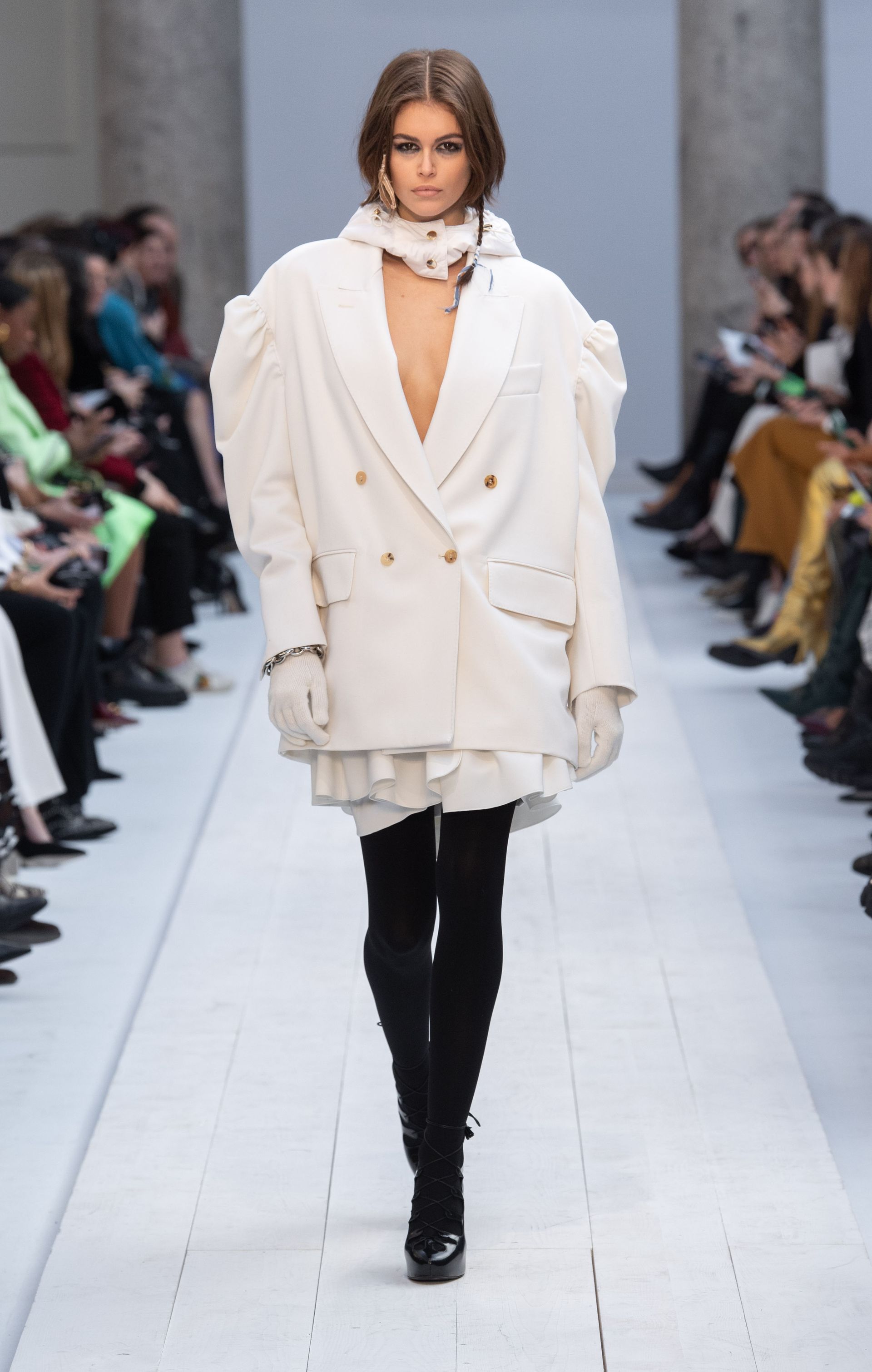 9 Off-White Outfits That Capture 2020's Biggest Color Trend | Who What Wear