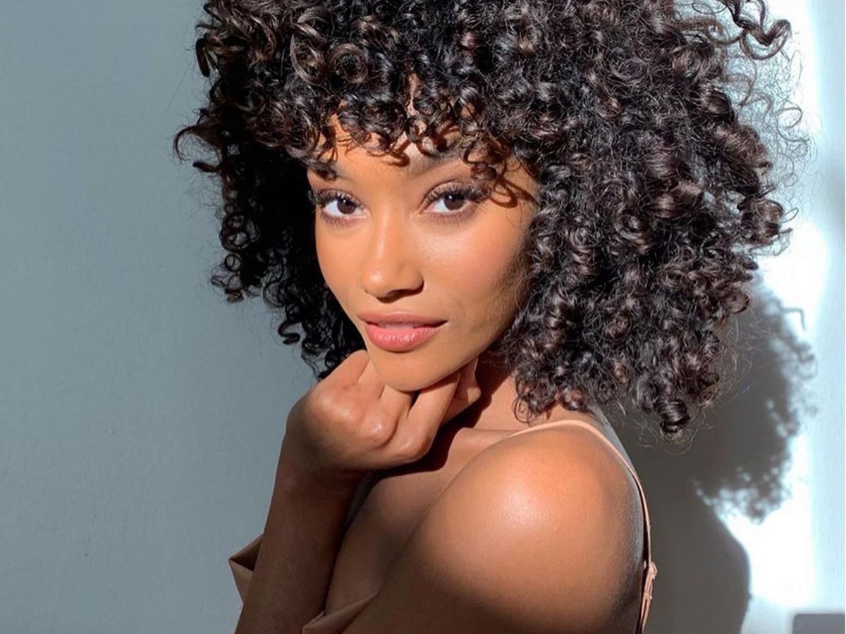 6 Makeup Tricks to Look Better in Photos | Who What Wear