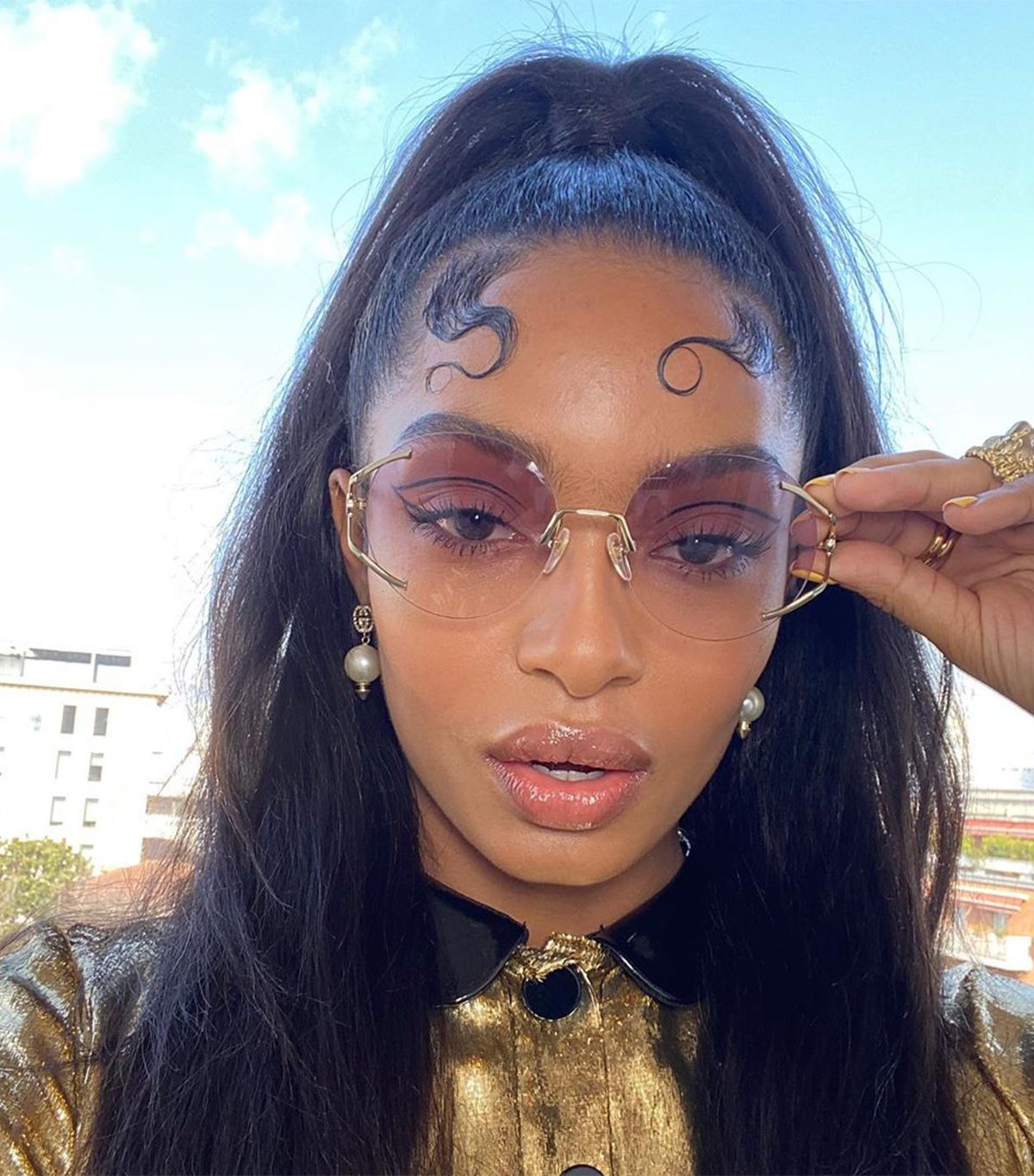 6 Makeup Tricks to Look Better in Photos | Who What Wear