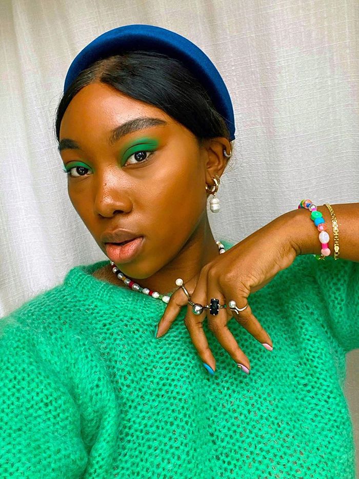 The Best Top-and-Accessory Pairing for Your Next Video Call | Who What Wear