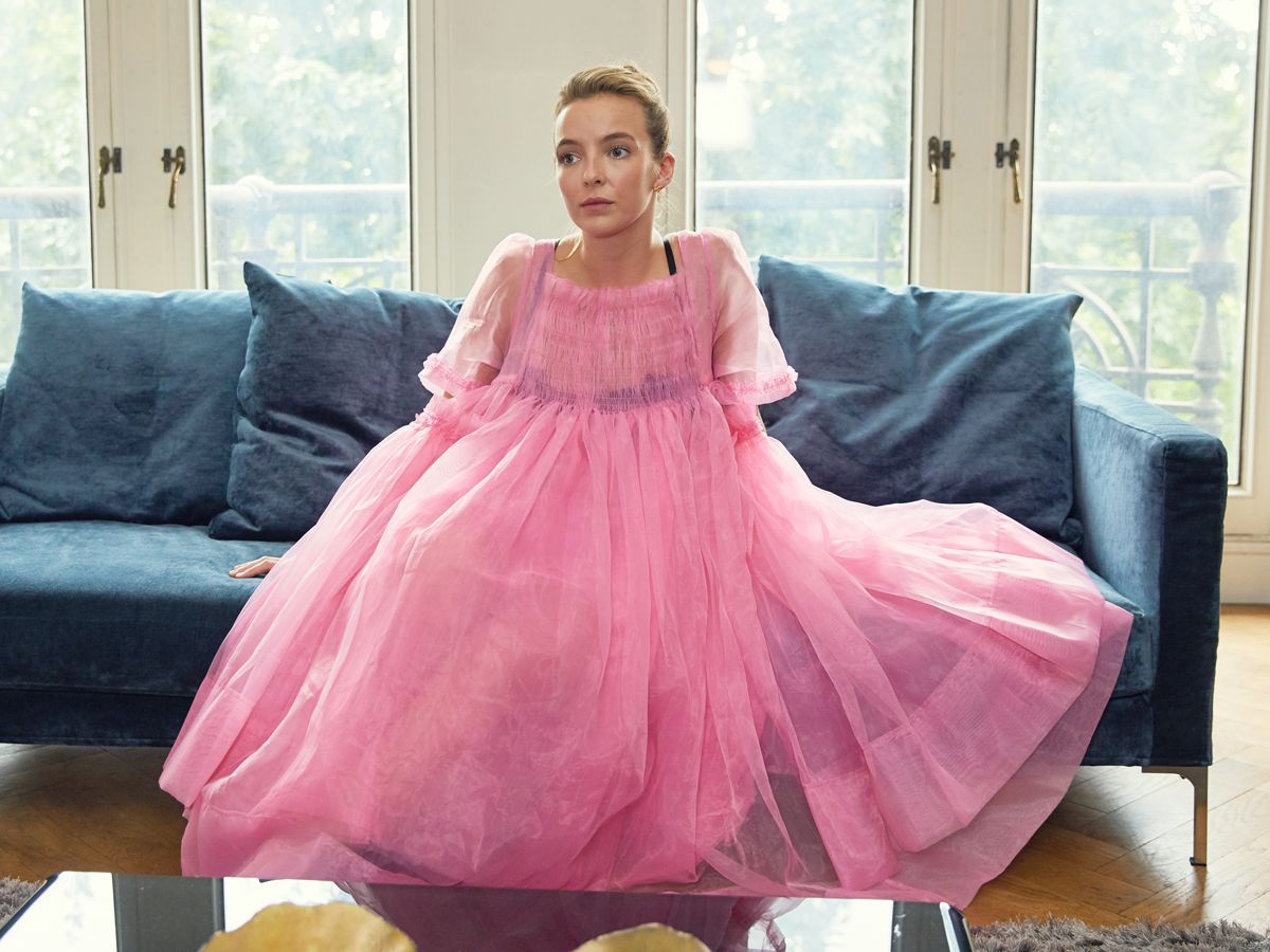 The 9 Best Killing Eve Outfits Worn By Villanelle | Who What Wear