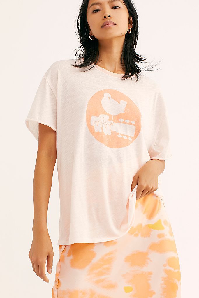 The 9 Best Graphic Tees Fashion Girls Love | Who What Wear