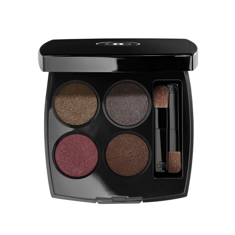 An Easy Smoky-Eye Tutorial That Only Requires One Shadow | Who What Wear