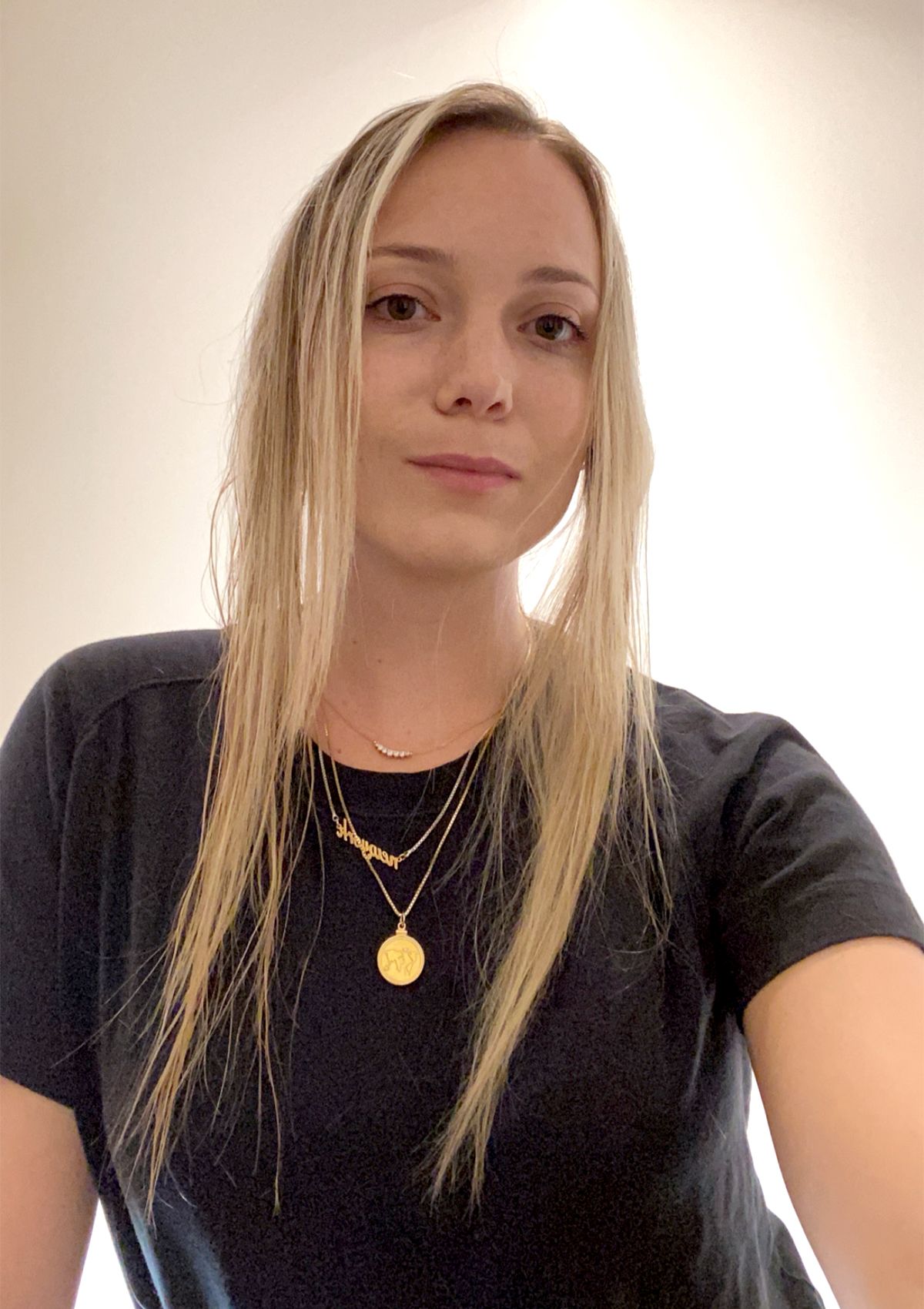 How to Cut Your Own Hair At-Home, According to a Stylist | Who What Wear