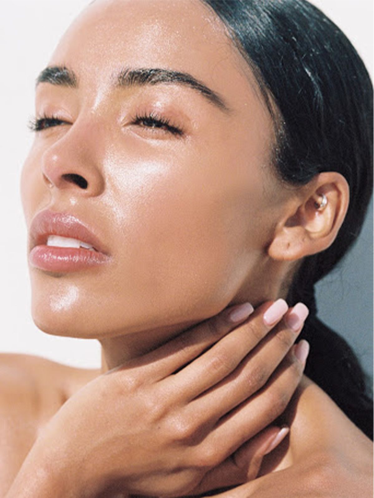 The 6 Best Products to Get Glowing Skin at Home | Who What Wear