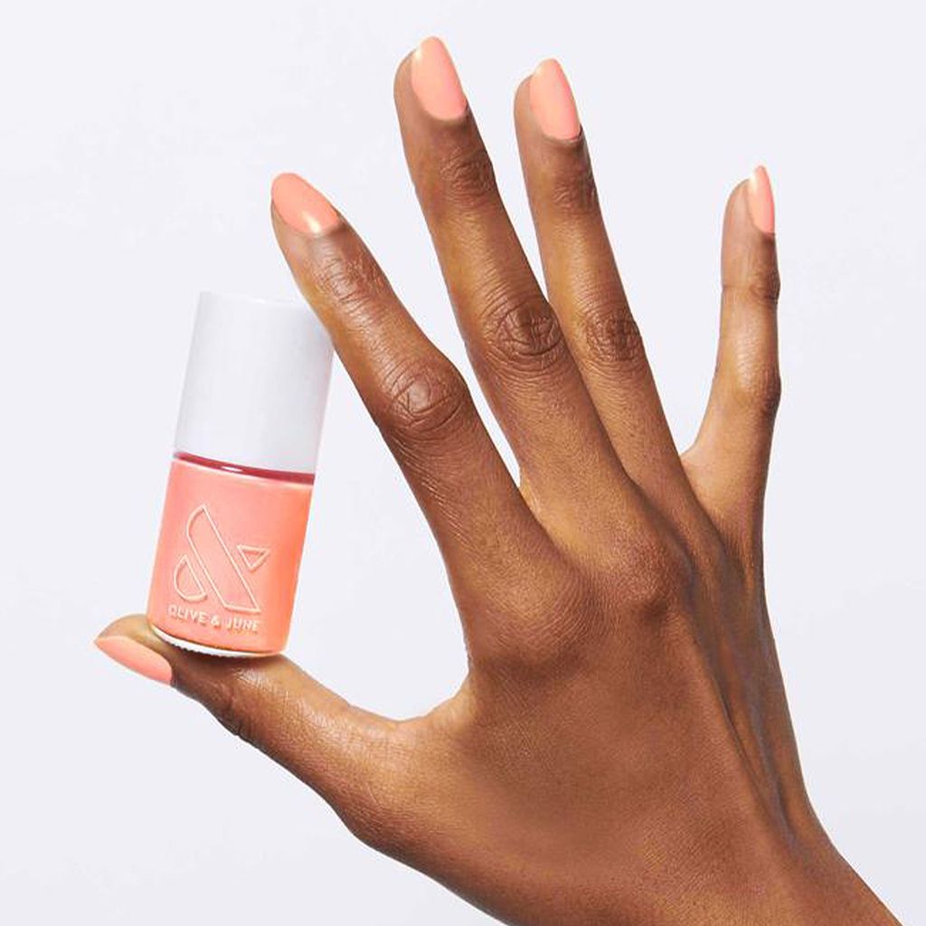 These Are the 10 Best Peach Nail Colors, Hands Down | Who What Wear