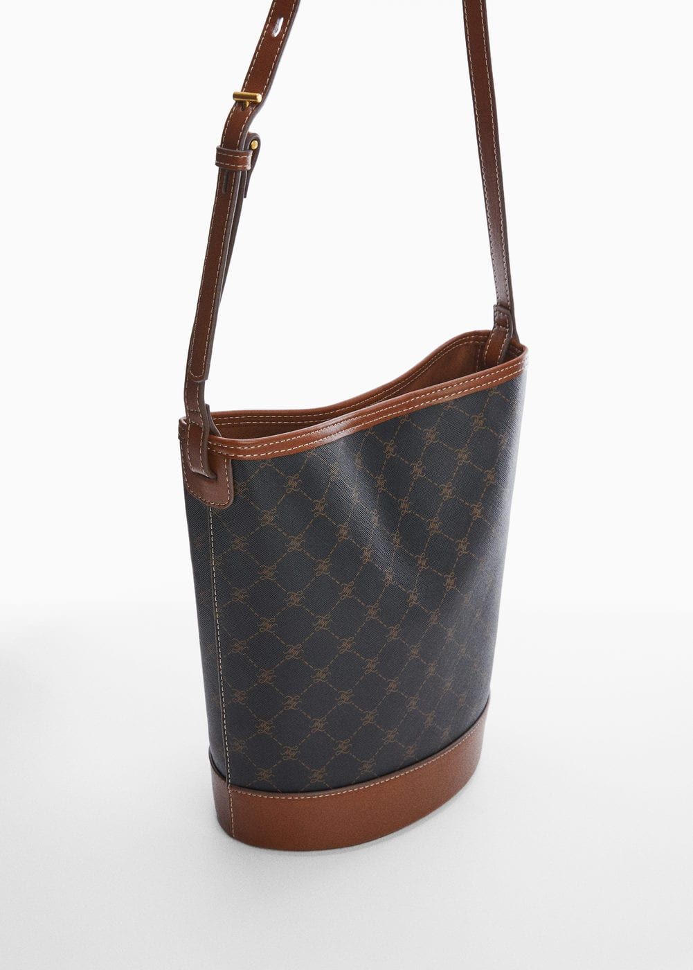 The 20 Best Bucket Bags That Are So Stylish | Who What Wear