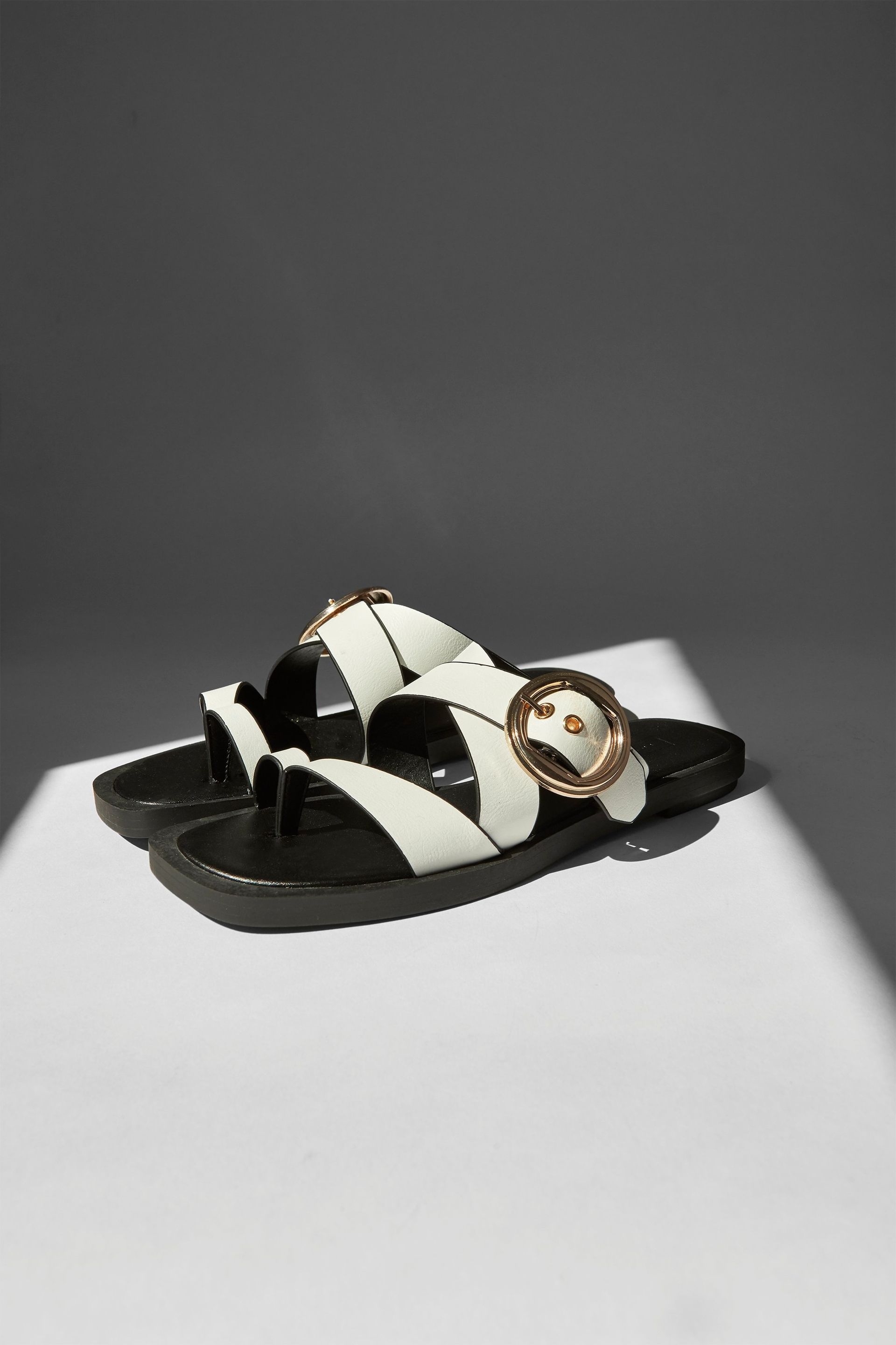 Topshop's Expensive-Looking Sandals Are a Summer Favourite | Who What Wear