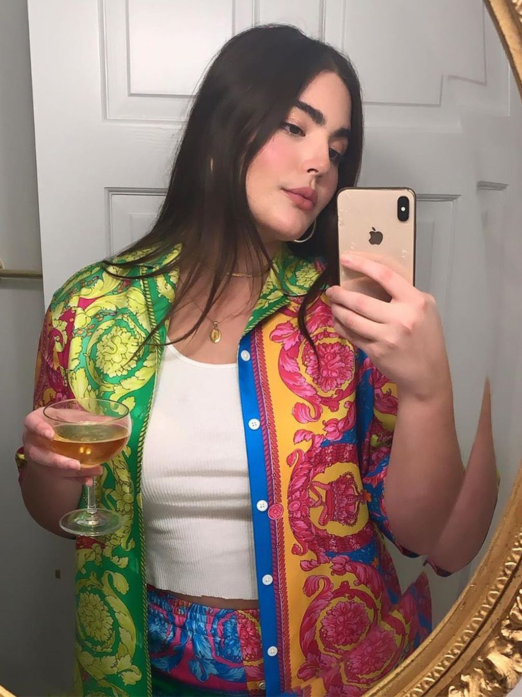 5 Basic Accessories to Wear With Every Type of Outfit | Who What Wear