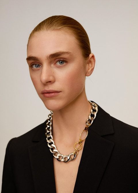 11 New Ways to Style Your Chain Necklace | Who What Wear