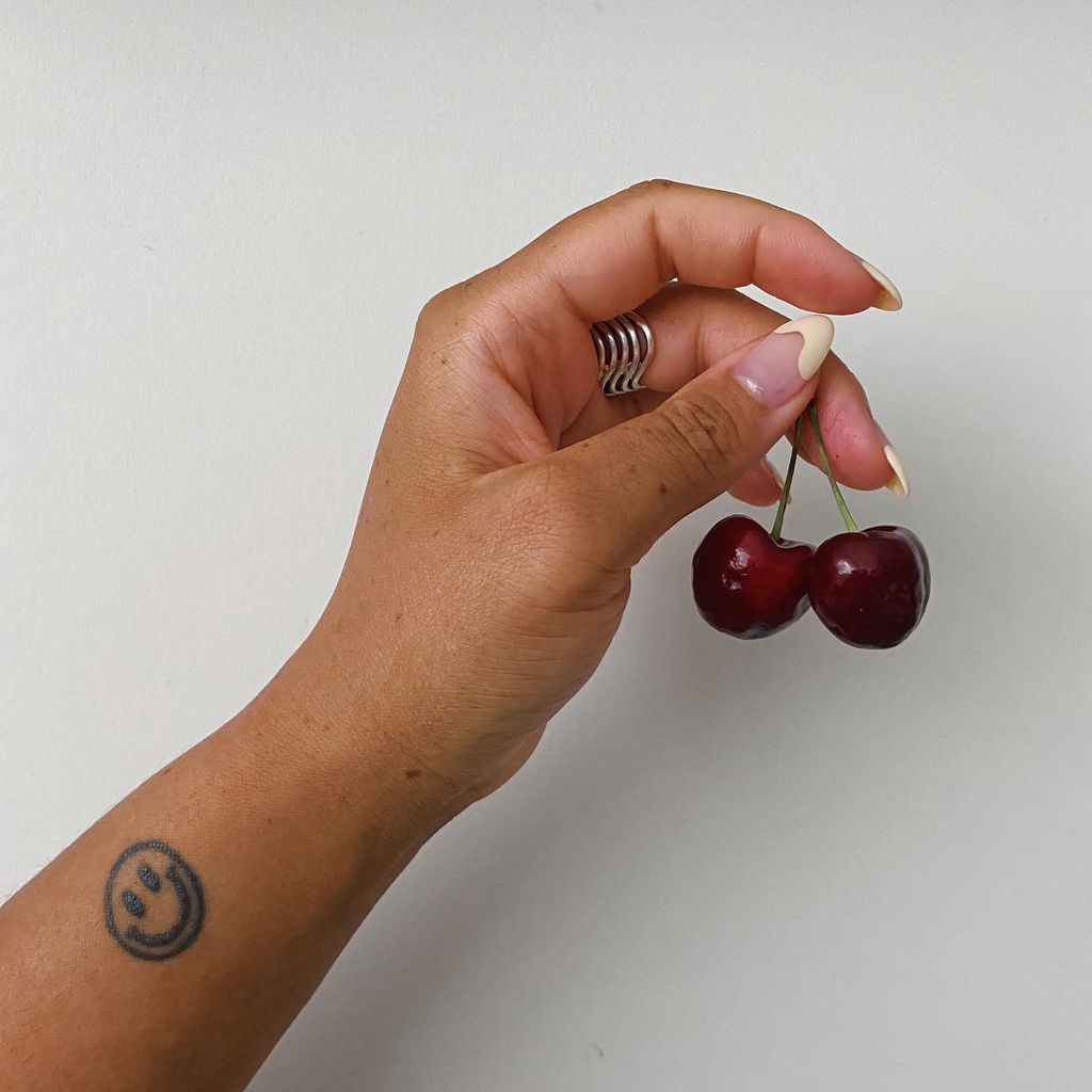 The 19 Best Fruity Perfumes That Smell So Alluring in 2025 | Who What Wear