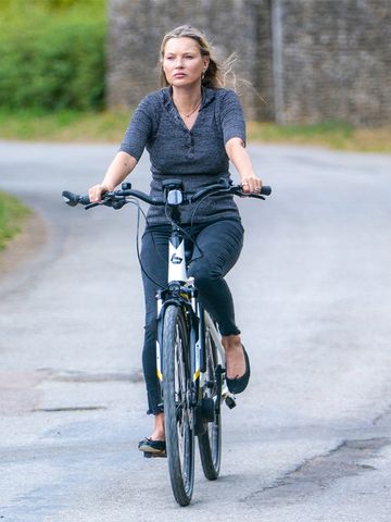 Kate Moss's Cycling Outfit Is as Chic as You'd Expect | Who What Wear