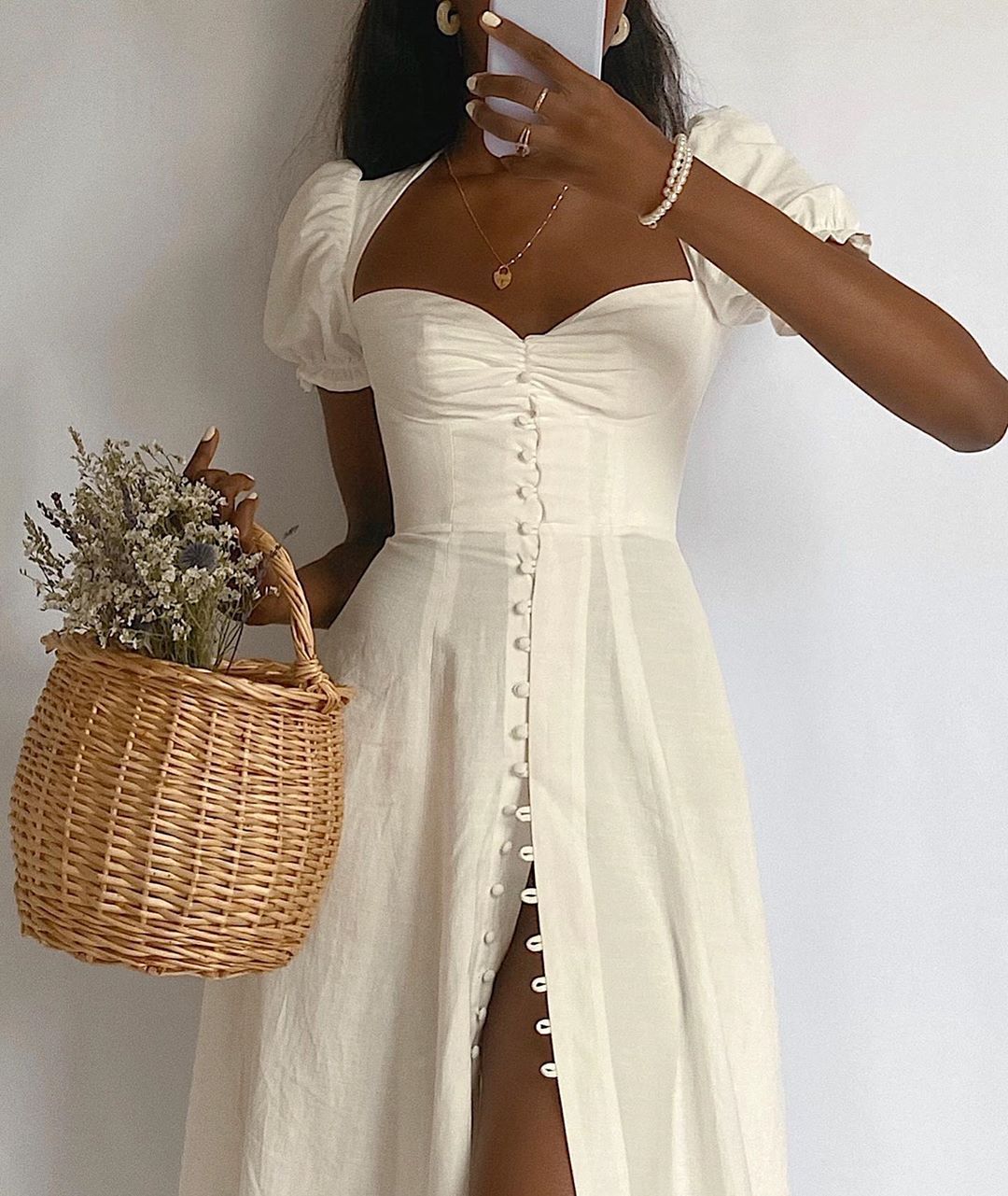 The 22 Best Puff-Sleeve Dresses That Look So Chic | Who What Wear