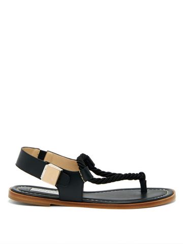 I Keep Seeing This One Type of Sandal Everywhere | Who What Wear