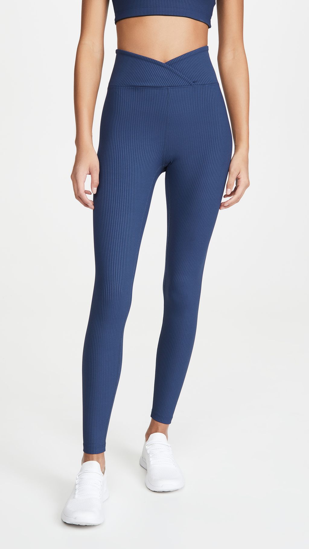 5 New Legging Trends We're Seeing Everywhere | Who What Wear