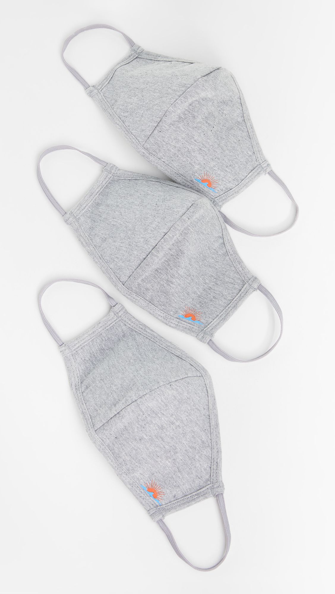 Angelina Jolie Wore the Most Comfortable Cheap Face Mask | Who What Wear